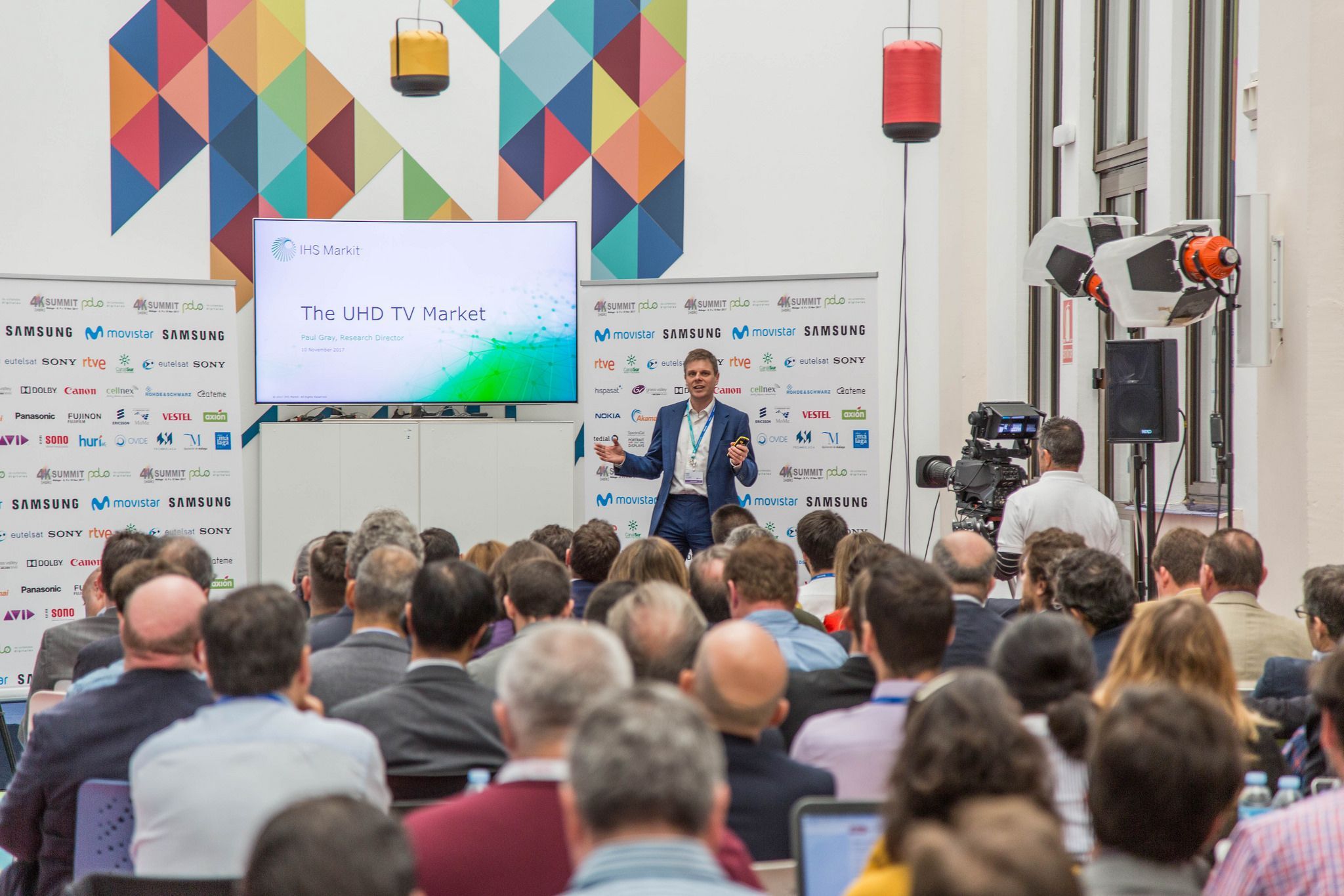 The world's leading 4K analyst, at the 4K Summit - 4K-HDR SUMMIT